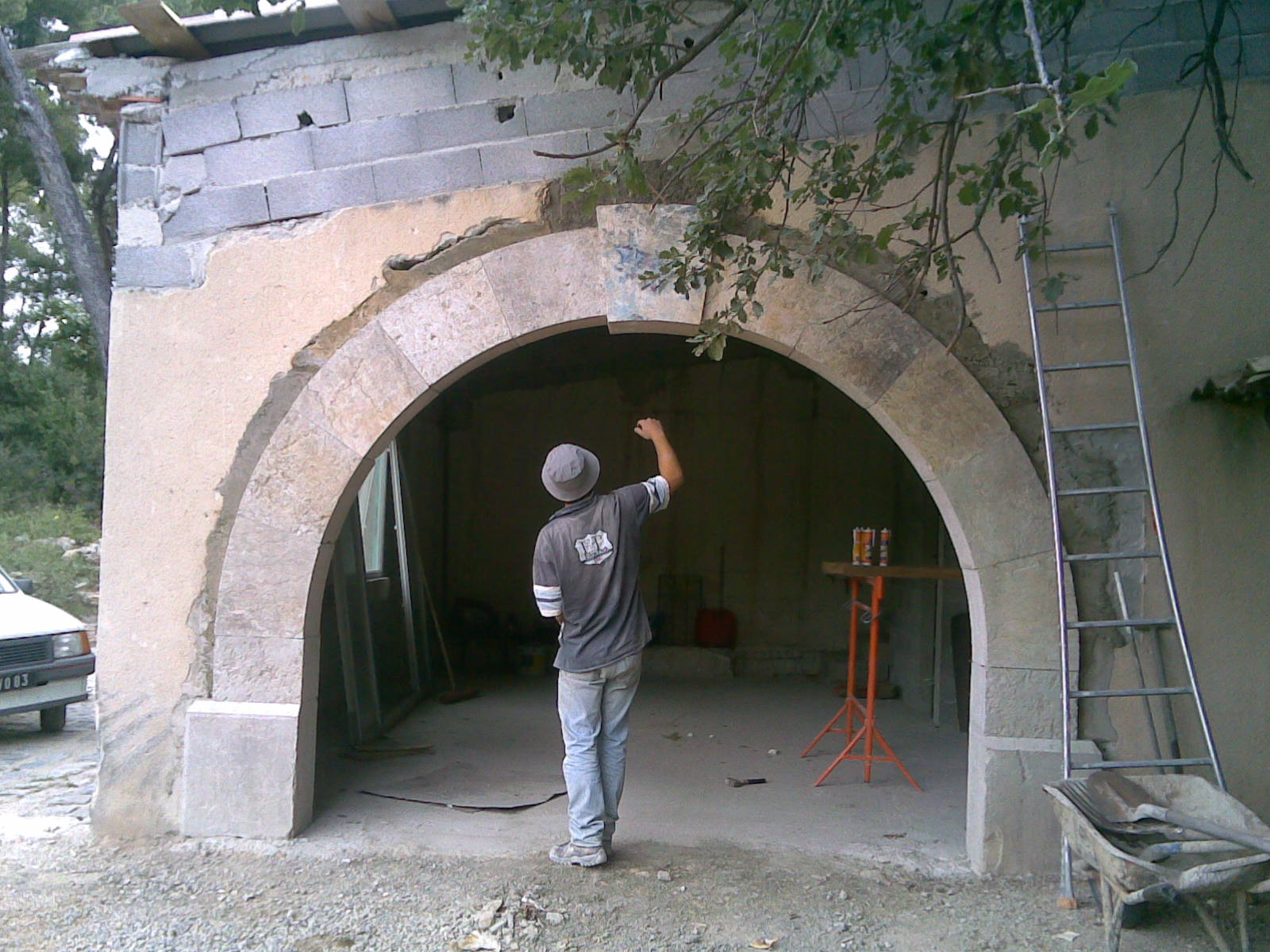 Construction d'une voûte - Pierre Abadie - Sculpteur Tailleur de pierre