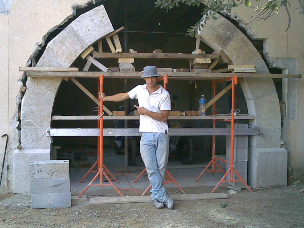 Construction d'une voûte - Pierre Abadie - Sculpteur Tailleur de pierre